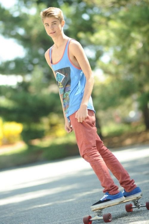 50+ Unique Skater Boy Hair Styles, Outfits and Looks